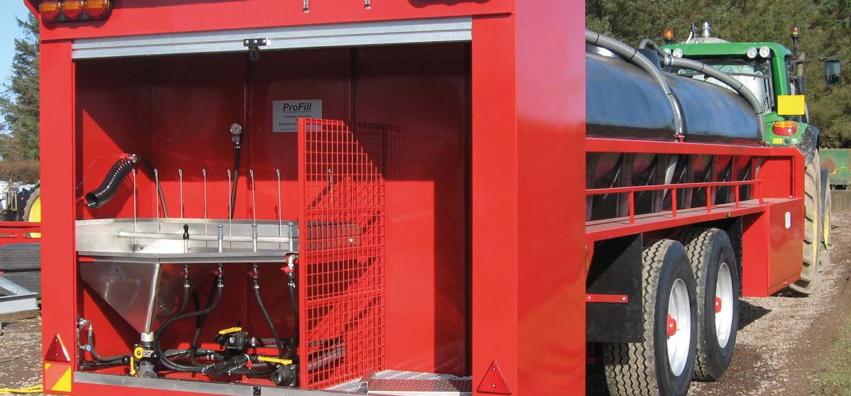 Water And Mixer Bowser Trailers For Sprayer Operators